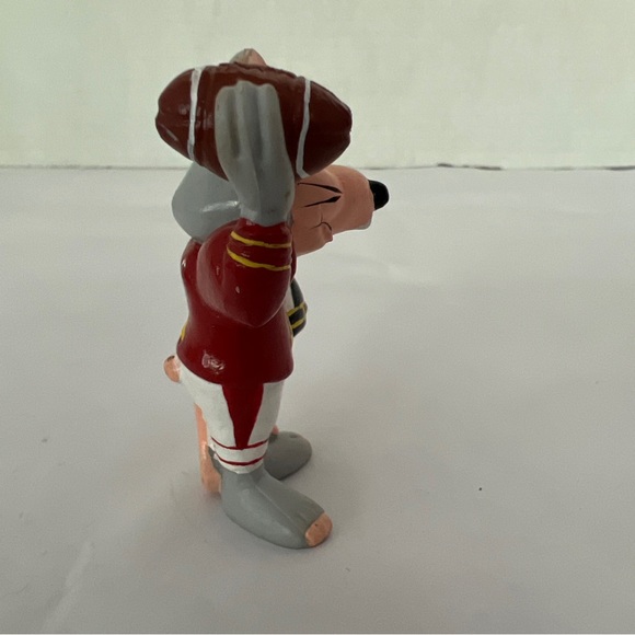Toys | 1986 Chuck E Cheese Football Advertising Pvc Vintage Figure ...